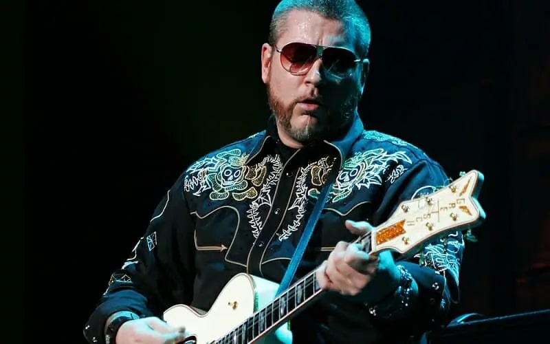 The 25 Greatest White Rappers in the World | Insane-Beatz.com